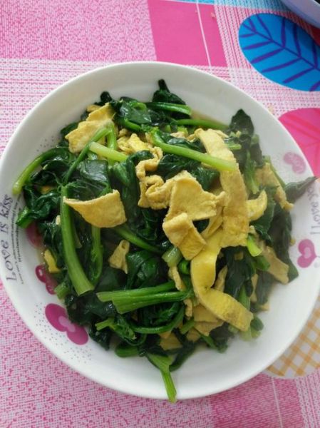 皮蛋菠菜怎么炒_皮蛋菠菜焯水几分钟-第1张图片-山城妙识 皮蛋菠菜怎么炒_皮蛋菠菜焯水几分钟-第1张图片-山城妙识