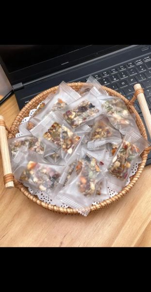 新疆切糕用什么原料_正宗切糕做法-第1张图片-山城妙识 新疆切糕用什么原料_正宗切糕做法-第1张图片-山城妙识