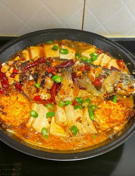 油炸鱼块火锅怎么做_油炸鱼块火锅底料怎么选-第3张图片-山城妙识 油炸鱼块火锅怎么做_油炸鱼块火锅底料怎么选-第3张图片-山城妙识