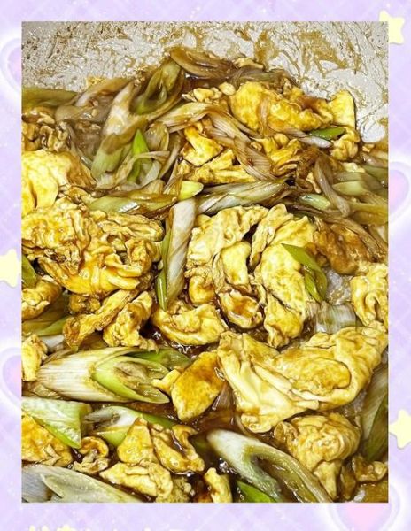 大葱炒鸡蛋怎么做_大葱炒鸡蛋怎么炒才嫩-第1张图片-山城妙识 大葱炒鸡蛋怎么做_大葱炒鸡蛋怎么炒才嫩-第1张图片-山城妙识