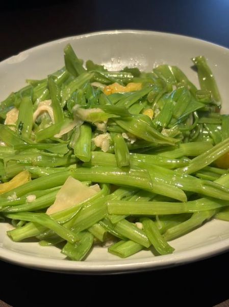通菜怎么炒才脆又绿_通菜炒前要不要焯水-第3张图片-山城妙识 通菜怎么炒才脆又绿_通菜炒前要不要焯水-第3张图片-山城妙识