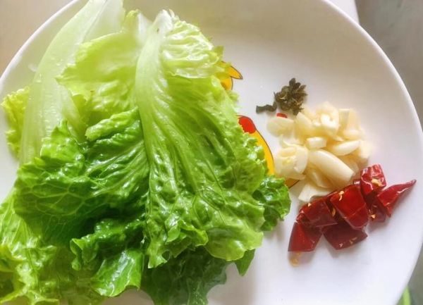 炒生菜怎么炒才脆_生菜炒几分钟口感最好-第3张图片-山城妙识 炒生菜怎么炒才脆_生菜炒几分钟口感最好-第3张图片-山城妙识