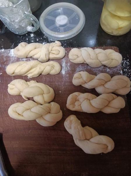 炸麻花怎么做_炸麻花怎么又酥又脆-第1张图片-山城妙识 炸麻花怎么做_炸麻花怎么又酥又脆-第1张图片-山城妙识