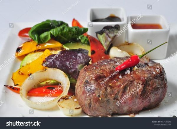 how_to_cook_steak_medium_rare_what_is_beef_tenderloin-第1张图片-山城妙识 how_to_cook_steak_medium_rare_what_is_beef_tenderloin-第1张图片-山城妙识