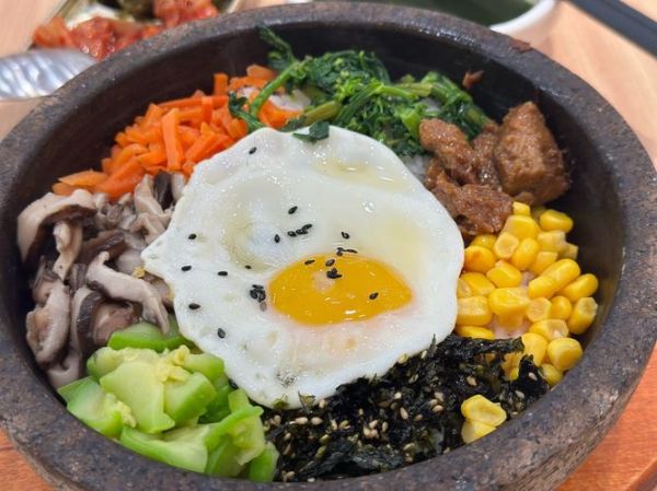 石锅饭怎么做_石锅饭用什么锅-第3张图片-山城妙识